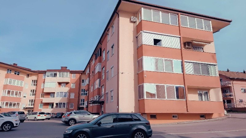 Moderno namješten i useljiv stan Mala Lisa